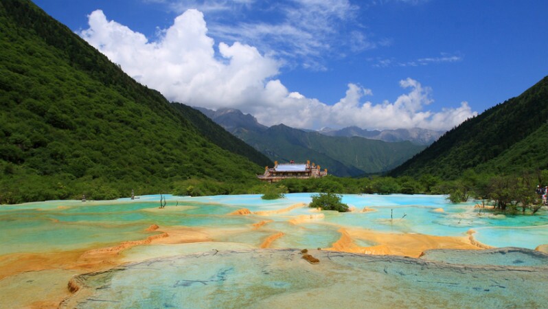 Huanglong Travel Guide: Scenery, Eating, Weather and travel Tips