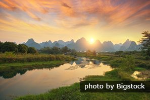 Li River in Guilin Cruise from Guilin to Yangshuo