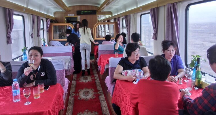 Food on China High-Speed Trains