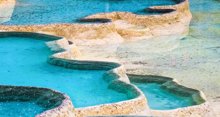 Huanglong National Park: How to Visit, Weather and Map