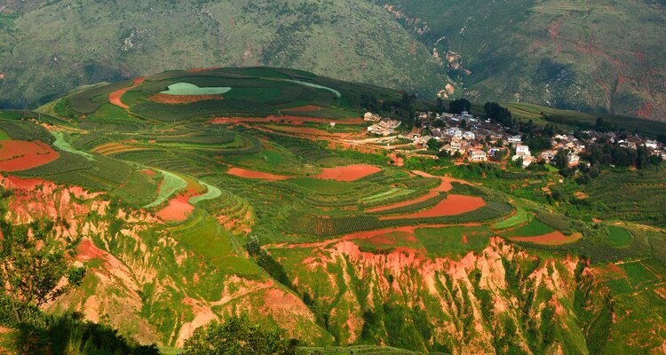 Dongchuan Red Land: Best Times to Visit and How to Get There