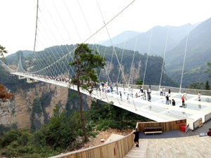 Zhangjiajie Glass Bridge: Tickets, How to Get There, Tips