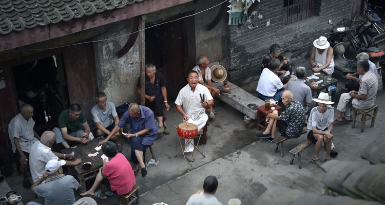 Beijing Hutongs: History and Visitors' Guide