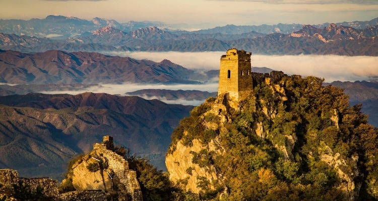 Simatai Great Wall — a Hikers’ Classic, Unrestored and Night Tour