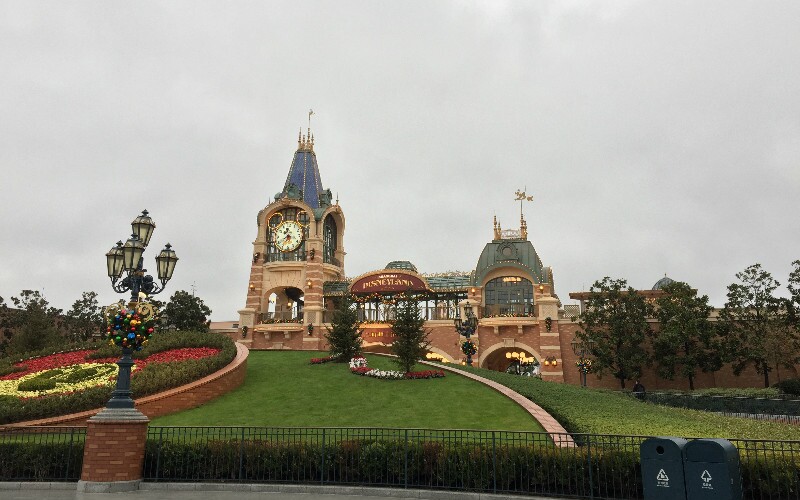 Shanghai Disneyland Park: How to Visit and Tips