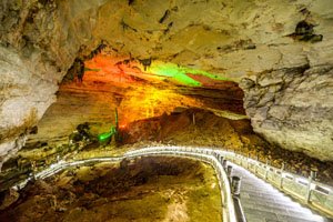 Zhangjiajie Yellow Dragon Cave, Huanglong Cavern in Zhangjiajie
