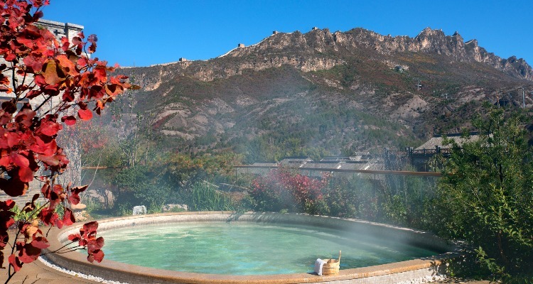 Simatai Great Wall — a Hikers’ Classic, Unrestored and Night Tour