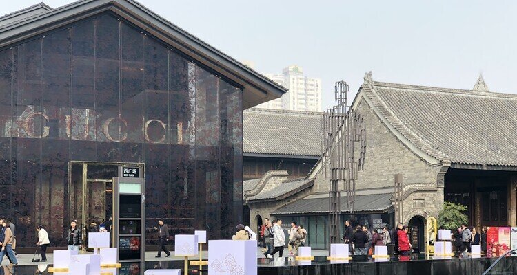 Top 5 Shopping Areas in Chengdu: Recommendations from Locals