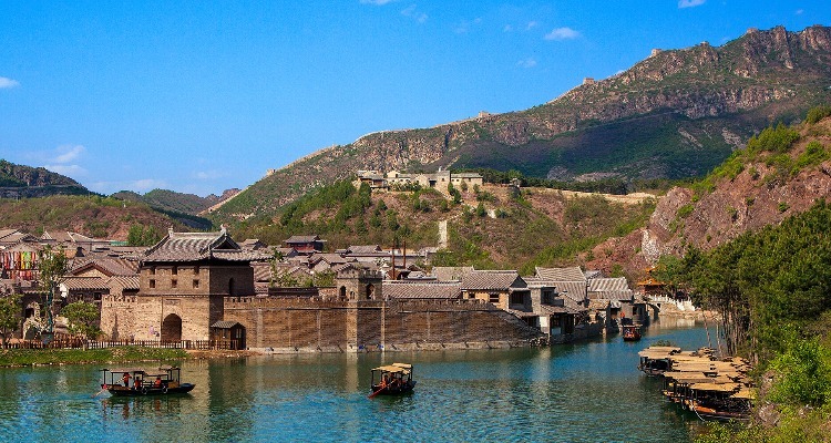 Simatai Great Wall — a Hikers’ Classic, Unrestored and Night Tour