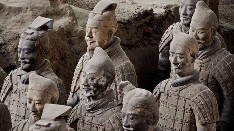 Terracotta Army: A Complete Guide with Pictures & Infographics