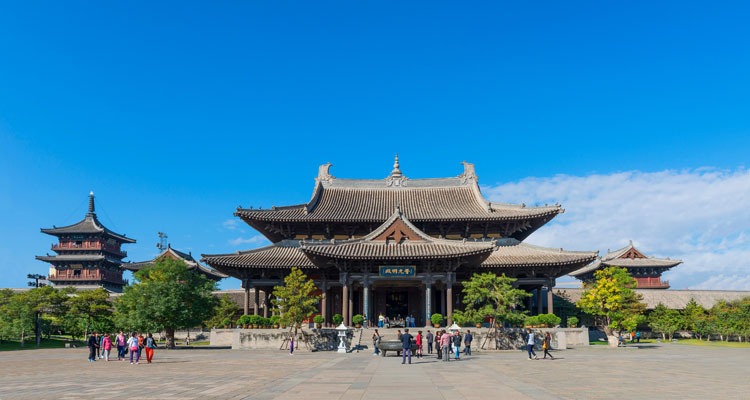 Datong Travel Guide: See the Yungang Grottoes and More