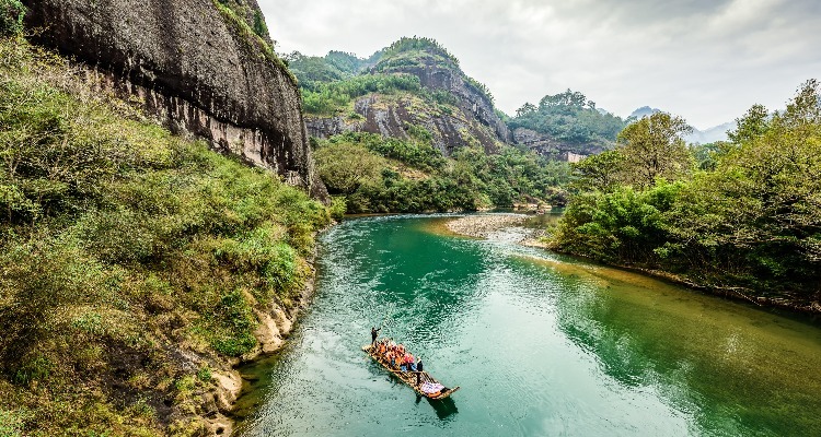 Wuyi Mountains Travel Guide