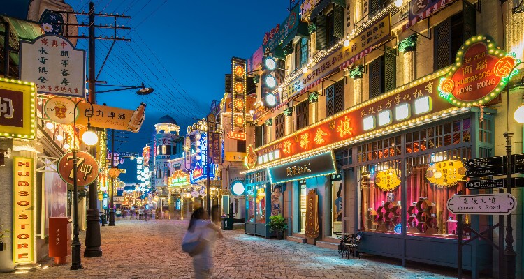 How to Visit Hengdian World Studio from Shanghai/Hangzhou