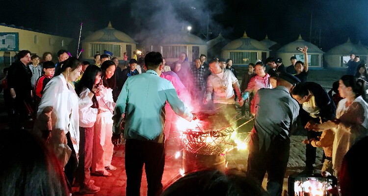 Huitengxile Grassland: Summer Retreat in Inner Mongolia