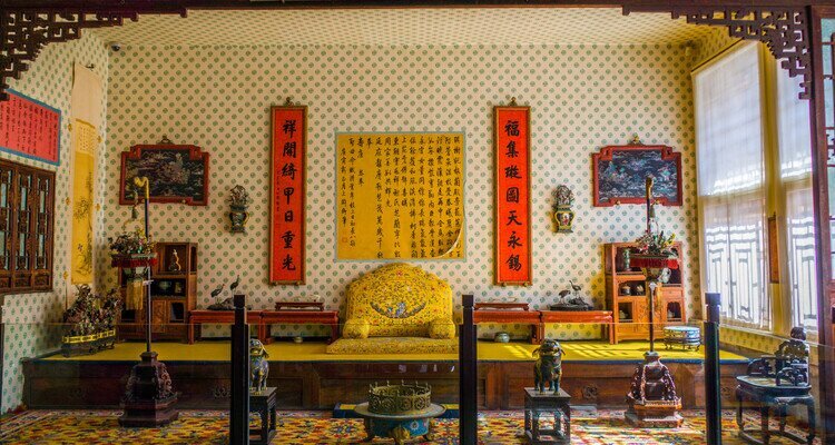 14-Day Beijing - Xi'an - Zhangjiajie - Guilin - Shanghai Tour