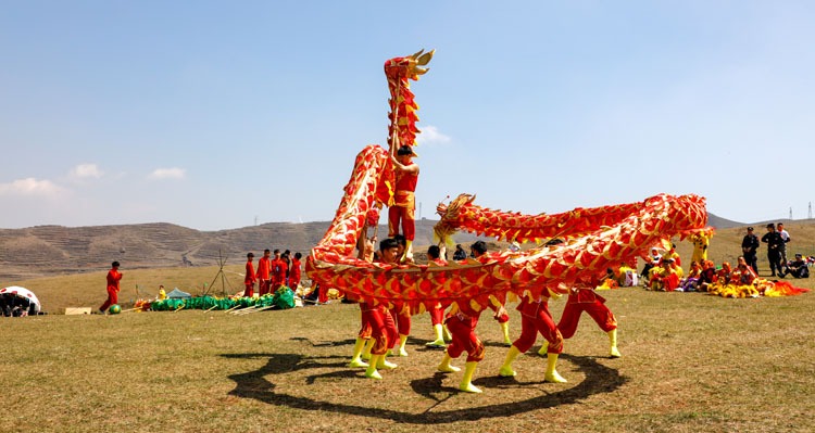What Is Chinese Dragon Dance? What is the Meaning?
