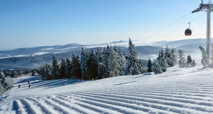Top 12 China Ski Resorts: Family, Intermediate or Advanced skiers