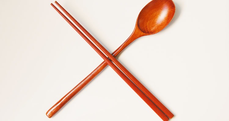 Chinese Chopsticks - Legends, How to Use Them, and Taboos