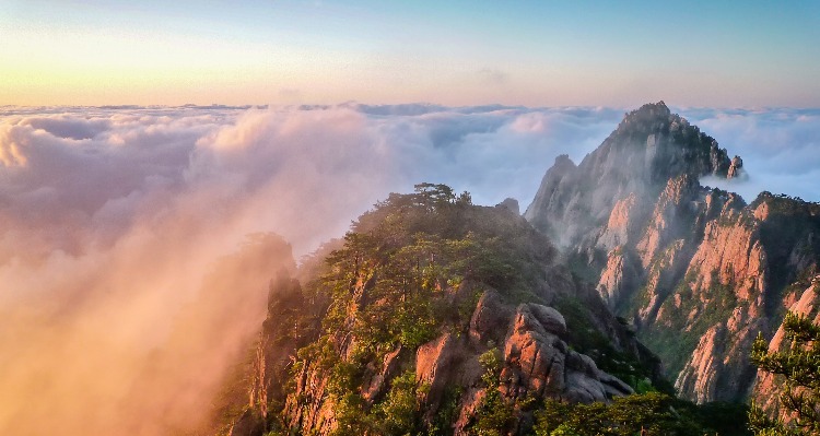 Wuyi Mountains Travel Guide