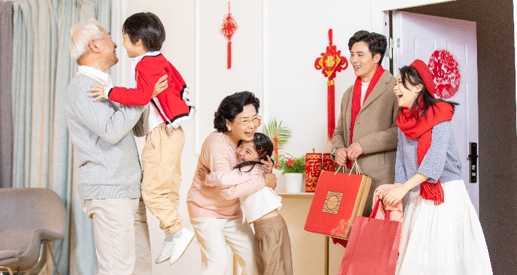 Lunar New Year: Traditions & Celebrations for the Year of the Horse