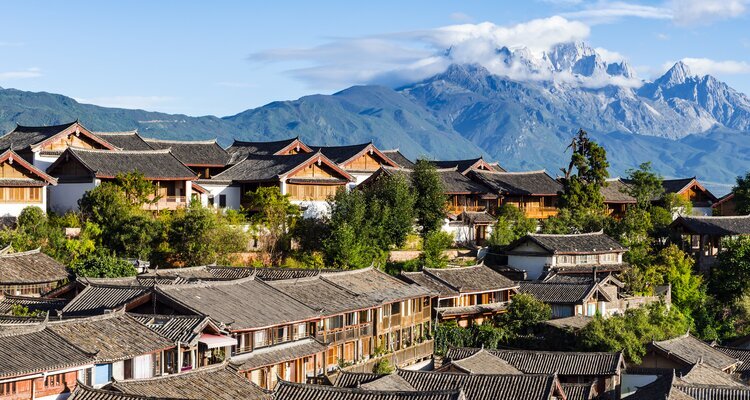 How to Visit Lijiang Old Town: Your Handy Tour Guide