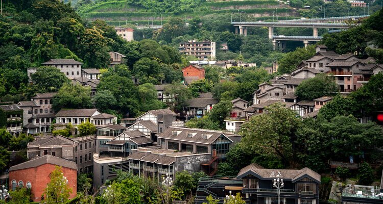 Top 4 City Walks in Chongqing: A Local's Guide