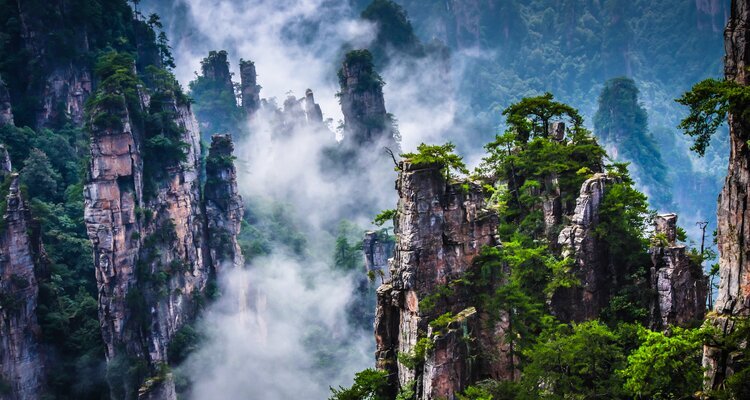 Zhangjiajie Weather in October 2026: A Cool Start of Autumn